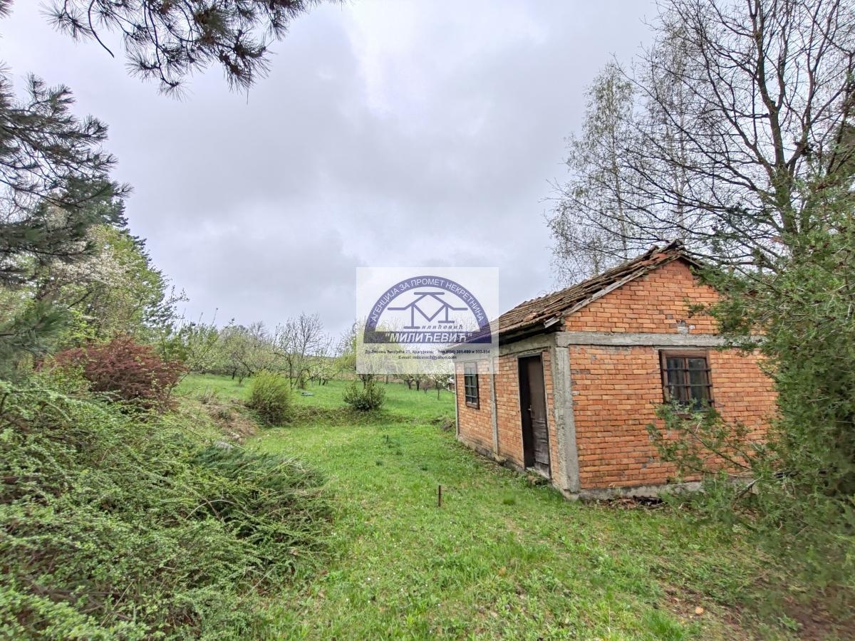 Kragujevac, Okolina, Kuća, Prodaja, 20 m2, 11.000 € - Zidana mala kuca ...