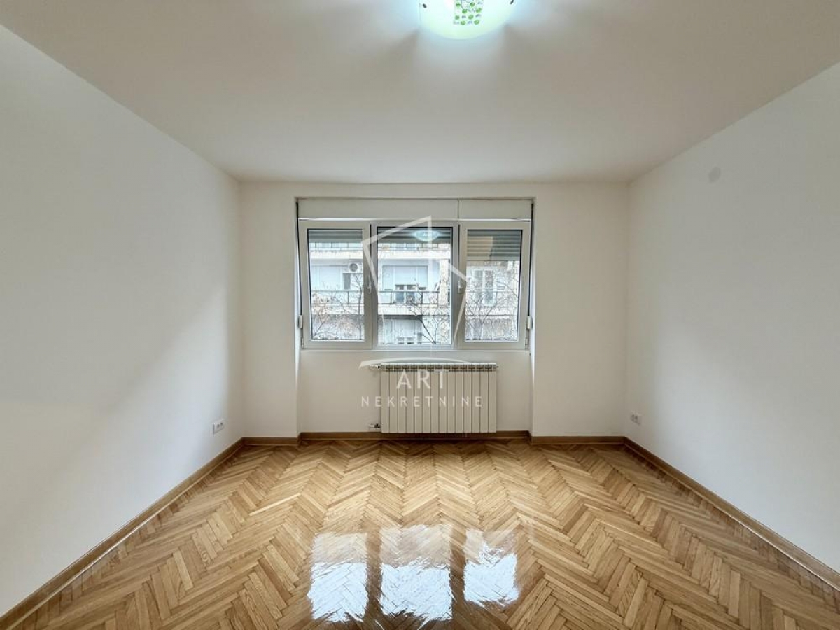 Beograd, Stari Grad, Studentski Trg, Poslovni prostor, Izdavanje, 55 m2 ...