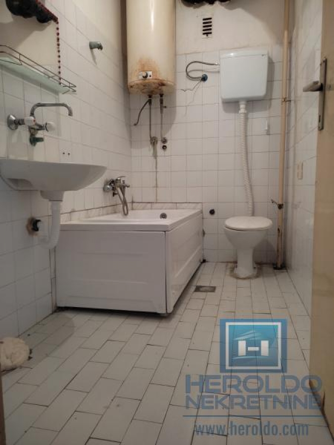 Jagodina, Tabane, Stan, Prodaja, 39 m2, 39.000 € - Jednosoban stan ...