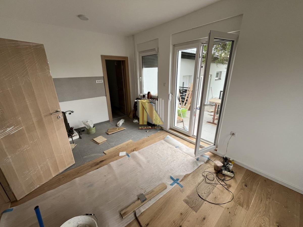 Temerin, Centar, Kuća, Prodaja, 49 m2, 233.800 € - Prodaje se potpuno ...